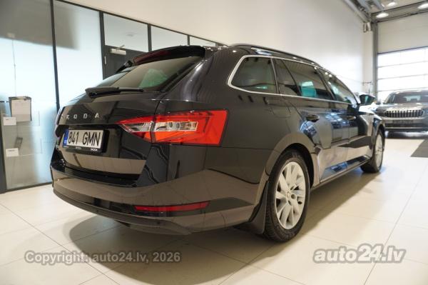Melns Skoda SuperB 2024 Tallina, ar dzinēja tilpumu 1.50 L un nobraukumu 36 tūkst. km par 26900 €, foto 3 vietnē AUTOMOTO.COM.LV