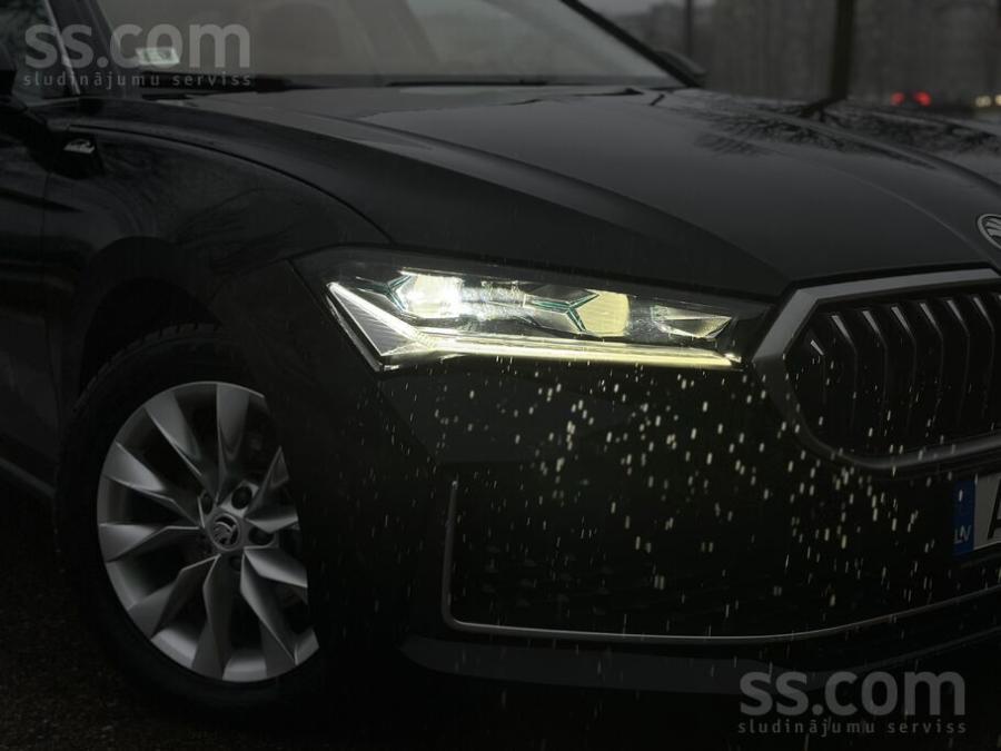 Black Skoda SuperB 2024 in Riga, with an engine capacity of 2.00 L and mileage of 40 thousand km for 37000 €, photo 5 on AUTOMOTO.COM.LV