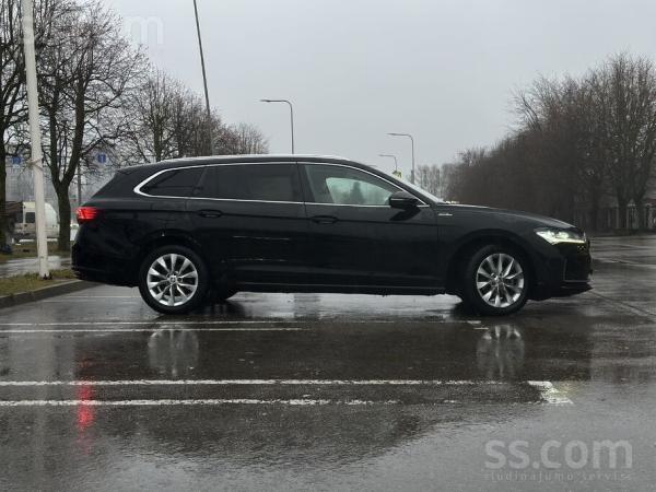 Black Skoda SuperB 2024 in Riga, with an engine capacity of 2.00 L and mileage of 40 thousand km for 37000 €, photo 5 on AUTOMOTO.COM.LV