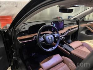 Black Skoda SuperB 2024 in Riga, with an engine capacity of 2.00 L and mileage of 40 thousand km for 37000 €, photo 13 on AUTOMOTO.COM.LV