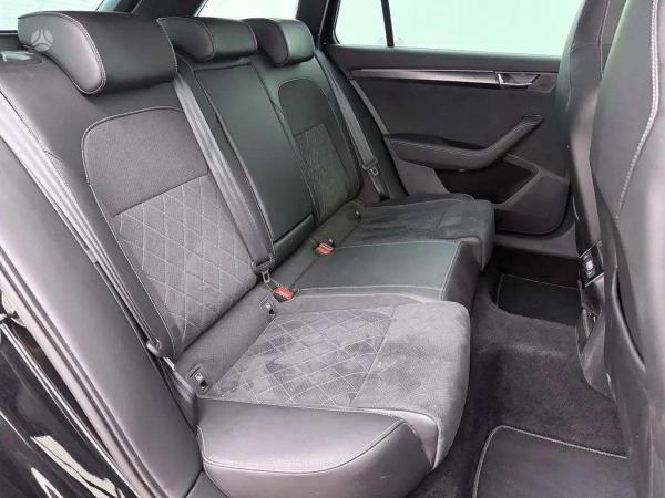 Melns Skoda SuperB 2024 Viļņa, ar dzinēja tilpumu 1.50 L un nobraukumu 197 tūkst. km par 19965 €, foto 10 vietnē AUTOMOTO.COM.LV