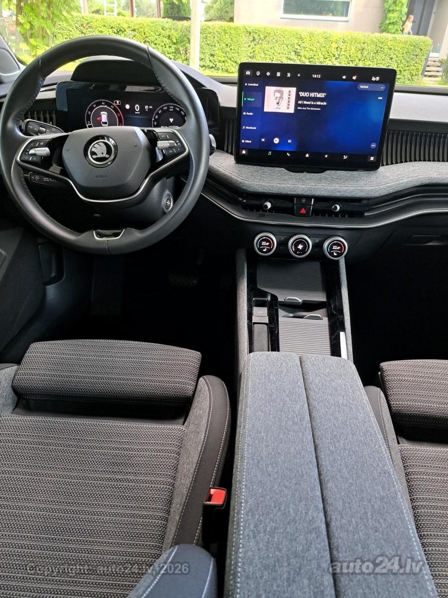 Black Skoda SuperB 2024 in Tallinn, with an engine capacity of 2.00 L and mileage of 23 thousand km for 38680 €, photo 11 on AUTOMOTO.COM.LV