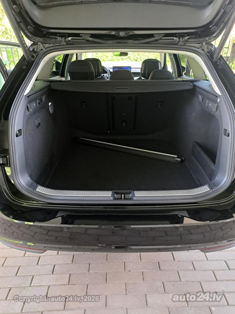 Black Skoda SuperB 2024 in Tallinn, with an engine capacity of 2.00 L and mileage of 23 thousand km for 38680 €, photo 22 on AUTOMOTO.COM.LV