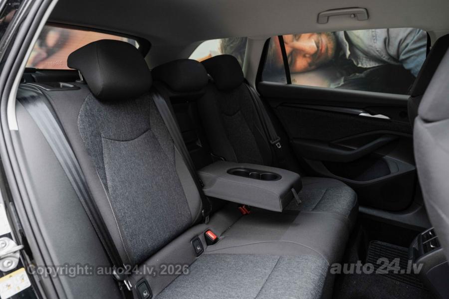 Melns Skoda SuperB 2025 Tallina, ar dzinēja tilpumu 2.00 L un nobraukumu 13 tūkst. km par 35900 €, foto 9 vietnē AUTOMOTO.COM.LV