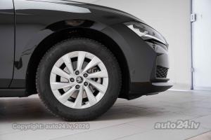 Melns Skoda SuperB 2025 Tallina, ar dzinēja tilpumu 2.00 L un nobraukumu 13 tūkst. km par 35900 €, foto 17 vietnē AUTOMOTO.COM.LV