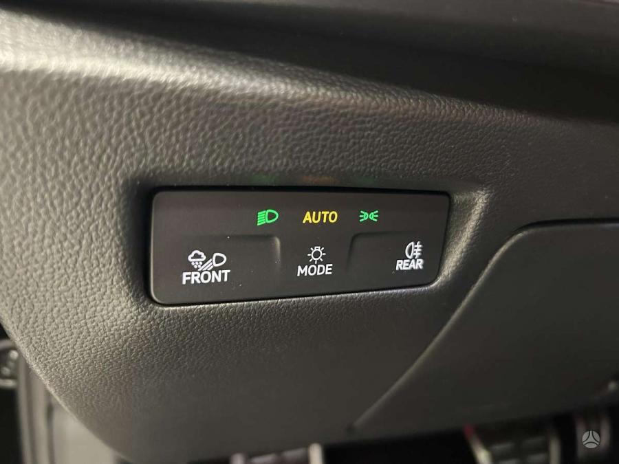 Melns Skoda SuperB 2026 Viļņa, ar dzinēja tilpumu 1.98 L un nobraukumu 12 tūkst. km par 48900 €, foto 24 vietnē AUTOMOTO.COM.LV