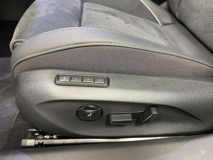 Melns Skoda SuperB 2026 Viļņa, ar dzinēja tilpumu 1.98 L un nobraukumu 12 tūkst. km par 48900 €, foto 37 vietnē AUTOMOTO.COM.LV