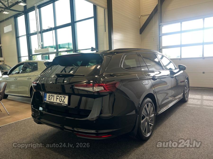 Black Skoda SuperB 2026 in Rakvere, with an engine capacity of 1.50 L and mileage of 0 thousand km for 49670 €, photo 4 on AUTOMOTO.COM.LV