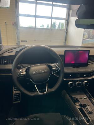 Black Skoda SuperB 2026 in Rakvere, with an engine capacity of 1.50 L and mileage of 0 thousand km for 49670 €, photo 8 on AUTOMOTO.COM.LV