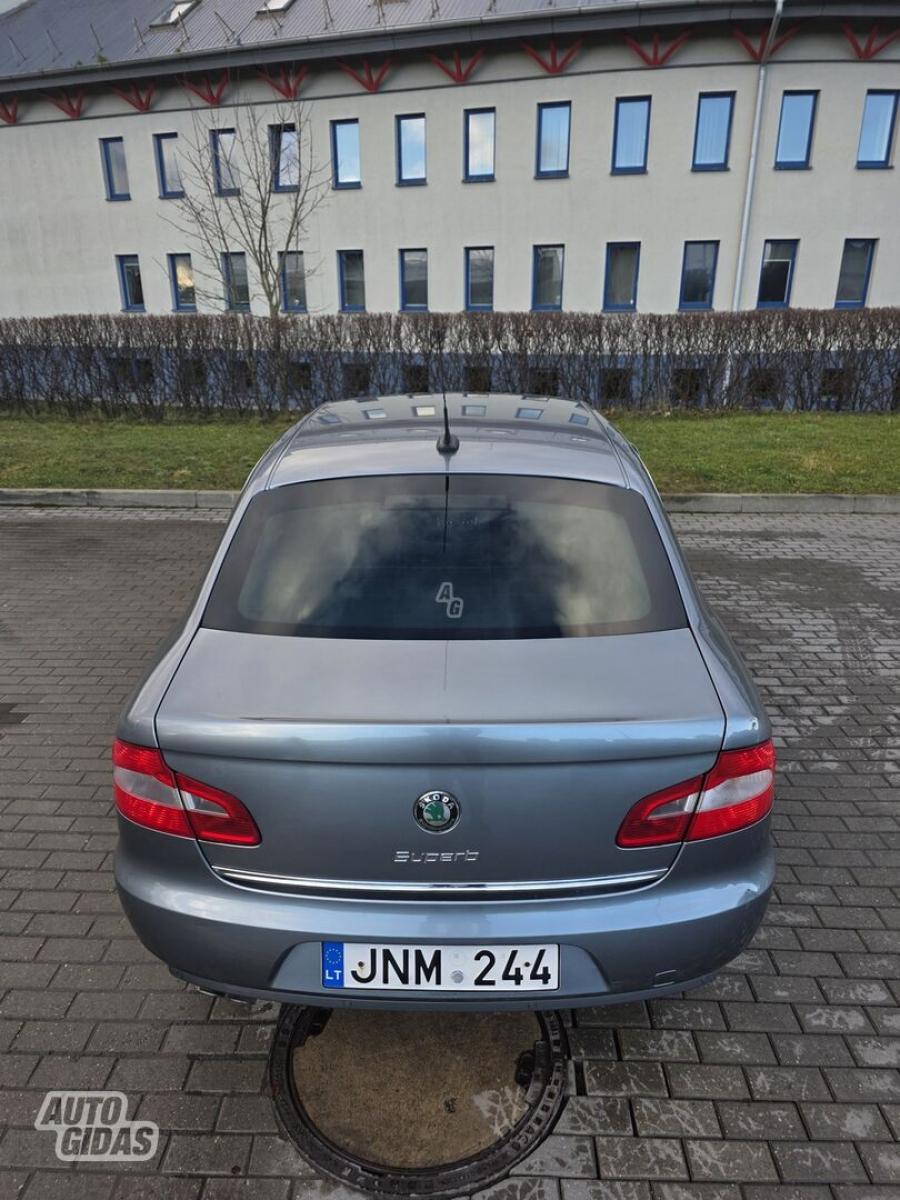 Zils Skoda SuperB 2008 Kauņa, ar dzinēja tilpumu 2.00 L un nobraukumu 332 tūkst. km par 5200 €, foto 6 vietnē AUTOMOTO.COM.LV