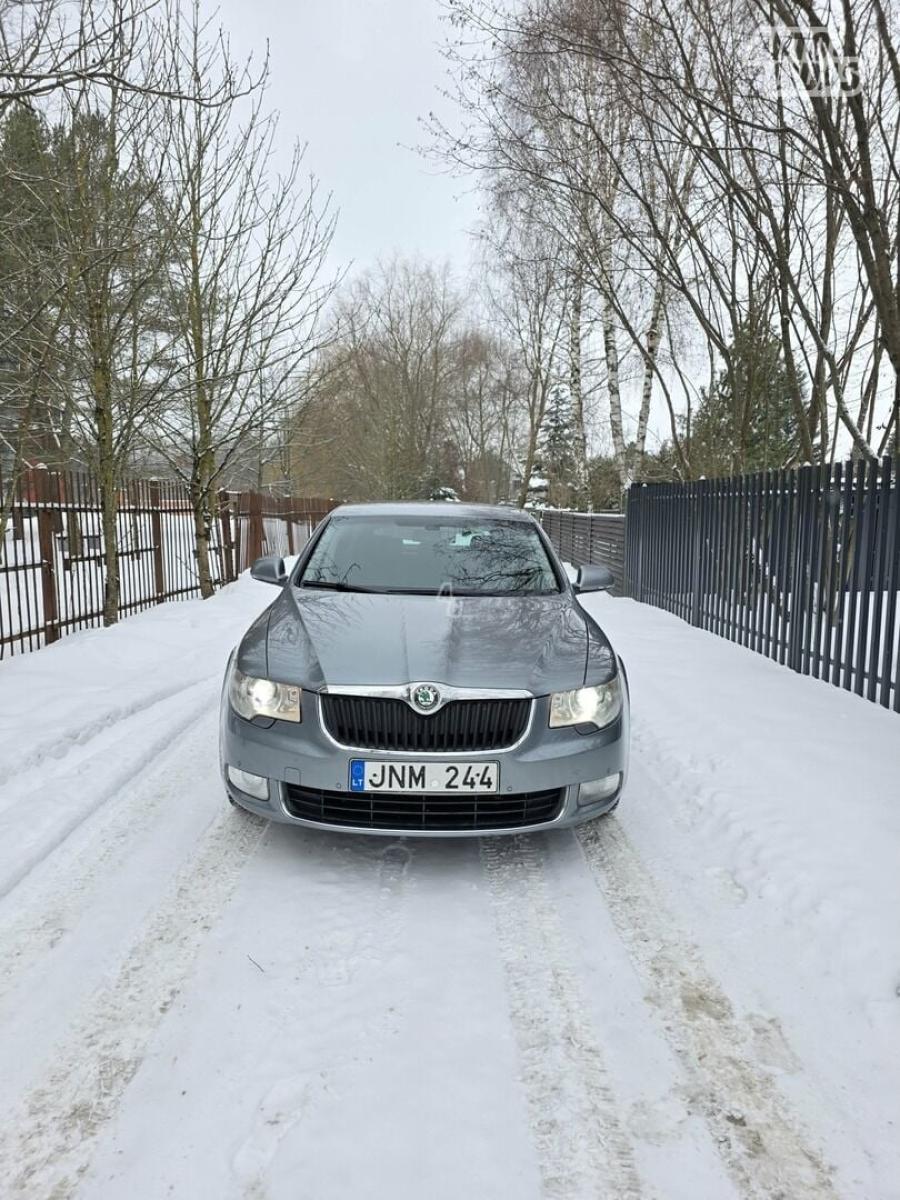 Blue Skoda SuperB 2008 in Kaunas, with an engine capacity of 2.00 L and mileage of 333 thousand km for 4990 €, photo 1 on AUTOMOTO.COM.LV