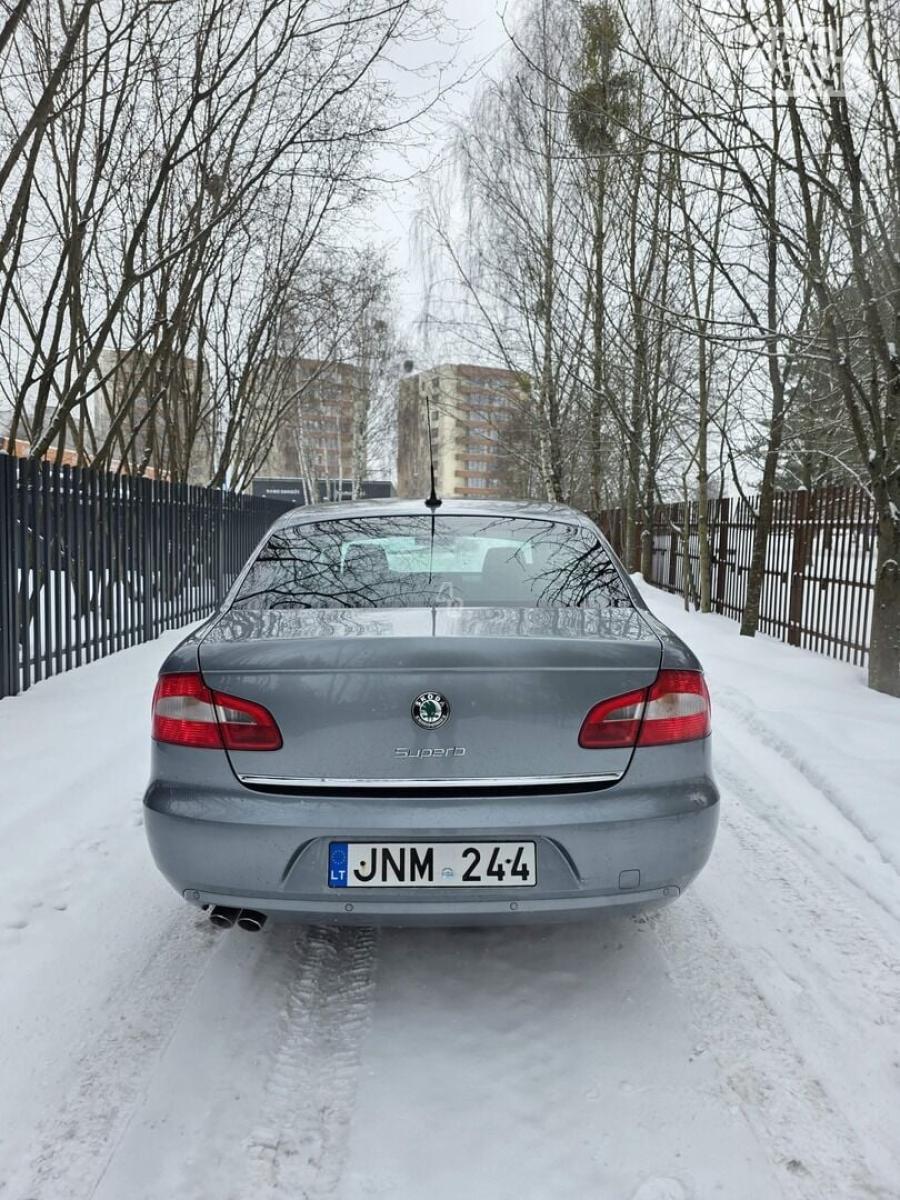 Blue Skoda SuperB 2008 in Kaunas, with an engine capacity of 2.00 L and mileage of 333 thousand km for 4990 €, photo 2 on AUTOMOTO.COM.LV