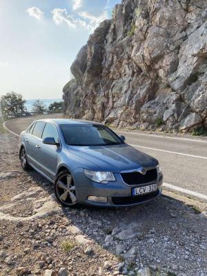 Blue Skoda SuperB 2009 in Vilnius, with an engine capacity of 1.97 L and mileage of 377 thousand km for 3490 €, photo 20 on AUTOMOTO.COM.LV