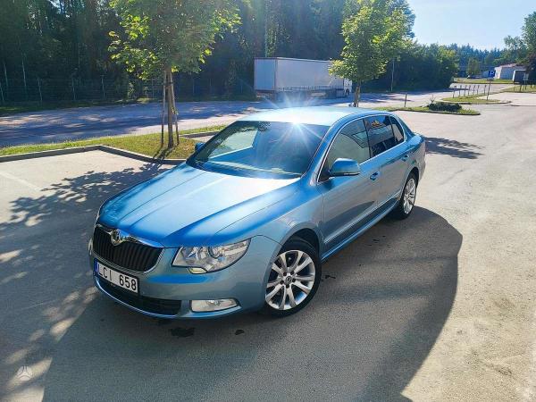 Blue Skoda SuperB 2009 in Vilnius, with an engine capacity of 1.80 L and mileage of 206 thousand km for 3900 €, photo 1 on AUTOMOTO.COM.LV