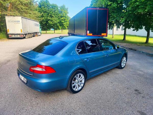 Blue Skoda SuperB 2009 in Vilnius, with an engine capacity of 1.80 L and mileage of 206 thousand km for 3900 €, photo 3 on AUTOMOTO.COM.LV