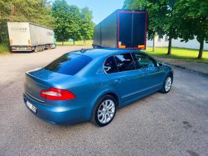 Blue Skoda SuperB 2009 in Vilnius, with an engine capacity of 1.80 L and mileage of 206 thousand km for 3900 €, photo 4 on AUTOMOTO.COM.LV