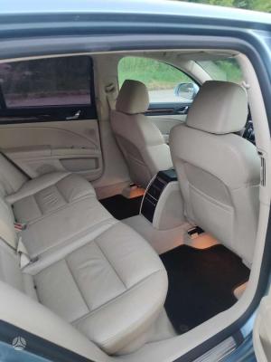 Blue Skoda SuperB 2009 in Vilnius, with an engine capacity of 1.80 L and mileage of 206 thousand km for 3900 €, photo 13 on AUTOMOTO.COM.LV