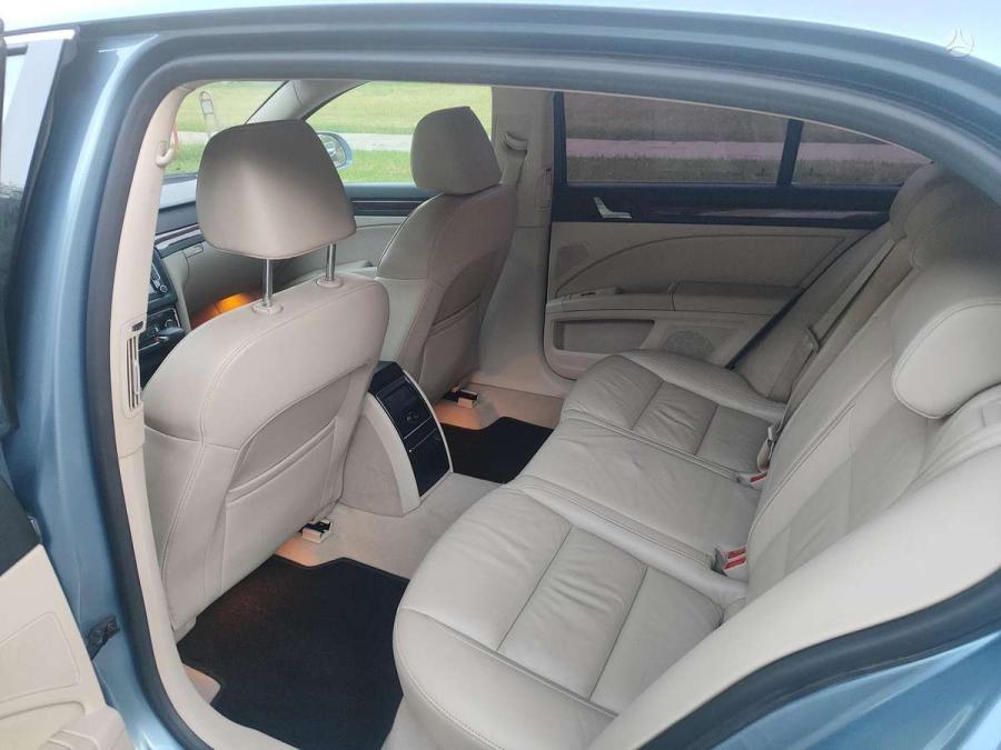Blue Skoda SuperB 2009 in Vilnius, with an engine capacity of 1.80 L and mileage of 206 thousand km for 3900 €, photo 17 on AUTOMOTO.COM.LV