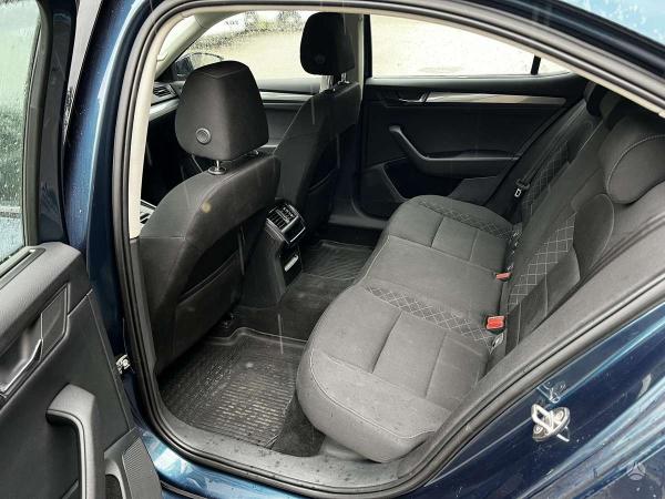 Blue Skoda SuperB 2015 in Panevezys, with an engine capacity of 1.97 L and mileage of 306 thousand km for 6300 €, photo 7 on AUTOMOTO.COM.LV
