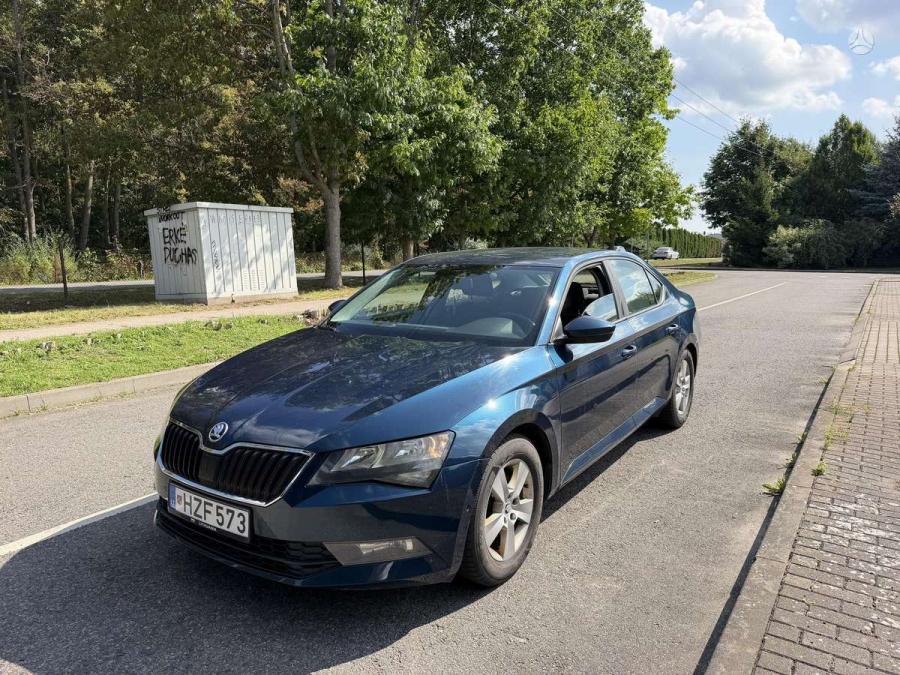 Blue Skoda SuperB 2016 in Kaunas, with an engine capacity of 1.97 L and mileage of 306 thousand km for 4950 €, photo 1 on AUTOMOTO.COM.LV