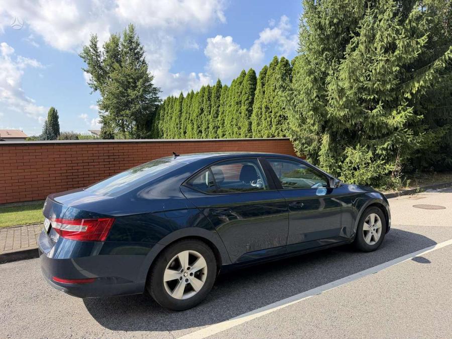 Blue Skoda SuperB 2016 in Kaunas, with an engine capacity of 1.97 L and mileage of 306 thousand km for 4950 €, photo 7 on AUTOMOTO.COM.LV