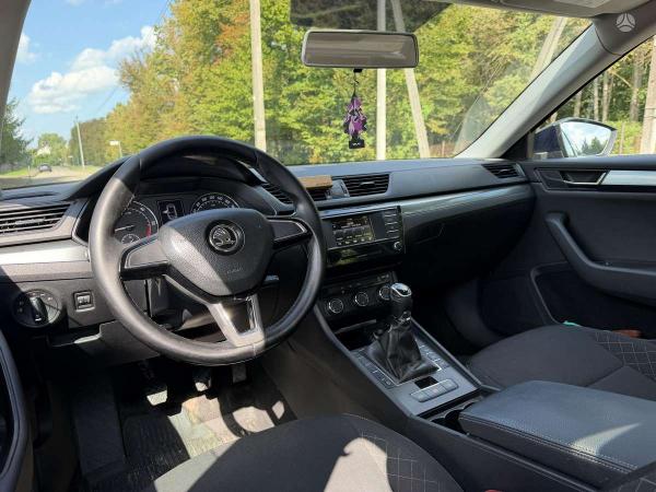 Zils Skoda SuperB 2016 Kauņa, ar dzinēja tilpumu 1.97 L un nobraukumu 306 tūkst. km par 4950 €, foto 7 vietnē AUTOMOTO.COM.LV