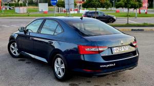 Blue Skoda SuperB 2016 in Siauliai, with an engine capacity of 1.97 L and mileage of 306 thousand km for 6500 €, photo 3 on AUTOMOTO.COM.LV