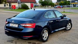 Blue Skoda SuperB 2016 in Siauliai, with an engine capacity of 1.97 L and mileage of 306 thousand km for 6500 €, photo 4 on AUTOMOTO.COM.LV