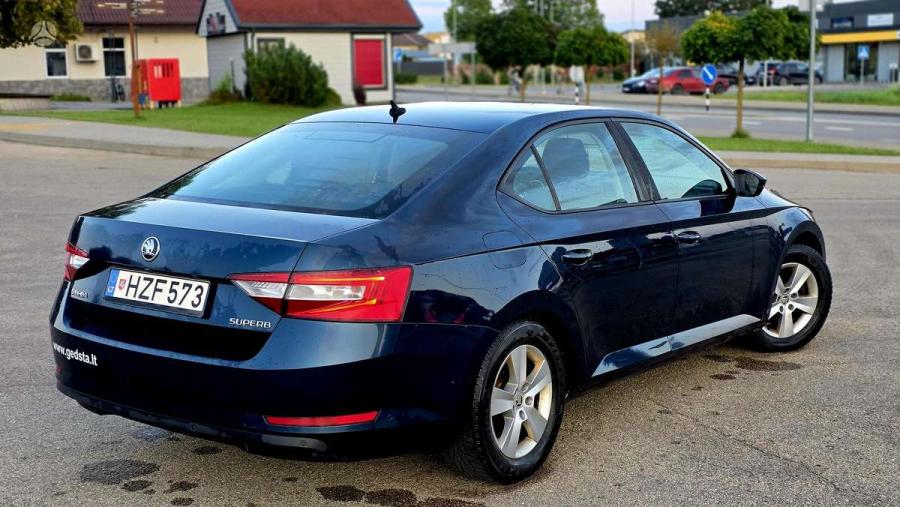 Blue Skoda SuperB 2016 in Siauliai, with an engine capacity of 1.97 L and mileage of 306 thousand km for 6500 €, photo 4 on AUTOMOTO.COM.LV