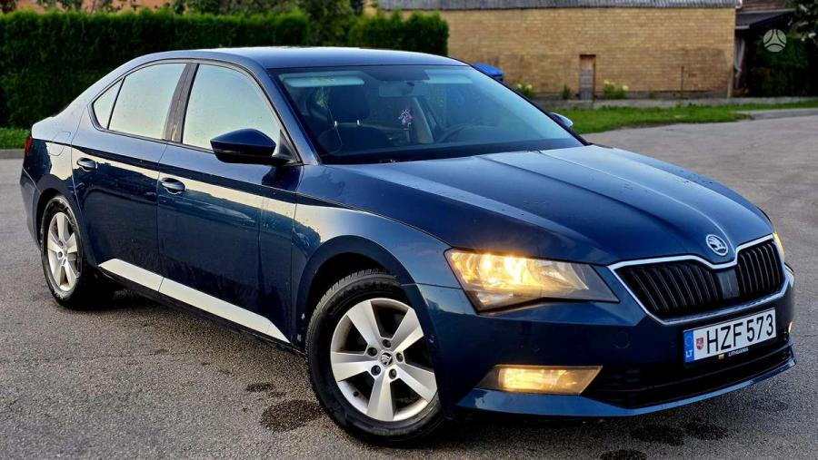 Blue Skoda SuperB 2016 in Siauliai, with an engine capacity of 1.97 L and mileage of 306 thousand km for 6500 €, photo 5 on AUTOMOTO.COM.LV