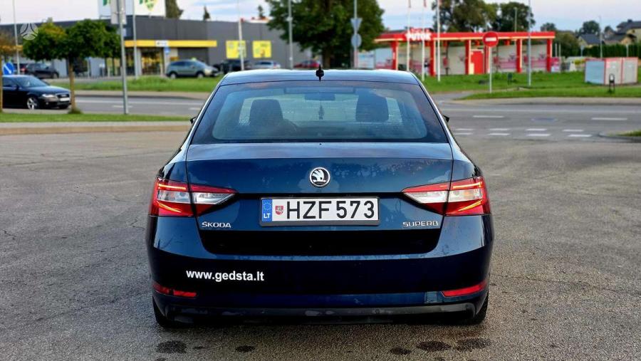 Blue Skoda SuperB 2016 in Siauliai, with an engine capacity of 1.97 L and mileage of 306 thousand km for 6500 €, photo 11 on AUTOMOTO.COM.LV