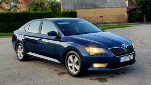 Blue Skoda SuperB 2016 in Siauliai, with an engine capacity of 1.97 L and mileage of 306 thousand km for 6500 €, photo 15 on AUTOMOTO.COM.LV