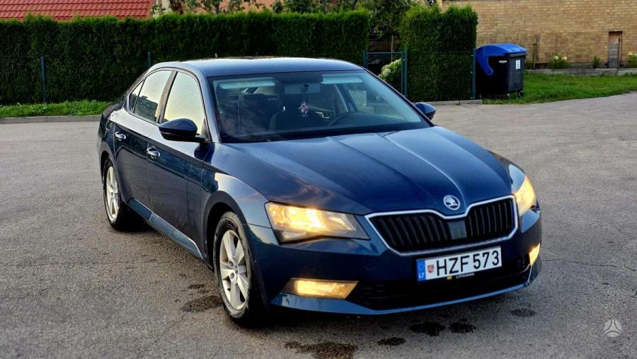 Blue Skoda SuperB 2016 in Siauliai, with an engine capacity of 1.97 L and mileage of 306 thousand km for 6500 €, photo 16 on AUTOMOTO.COM.LV