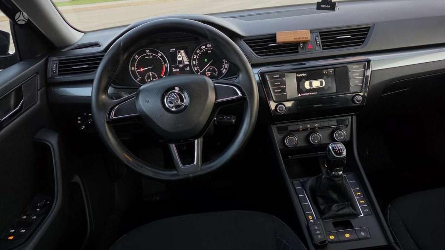 Blue Skoda SuperB 2016 in Siauliai, with an engine capacity of 1.97 L and mileage of 306 thousand km for 6500 €, photo 20 on AUTOMOTO.COM.LV