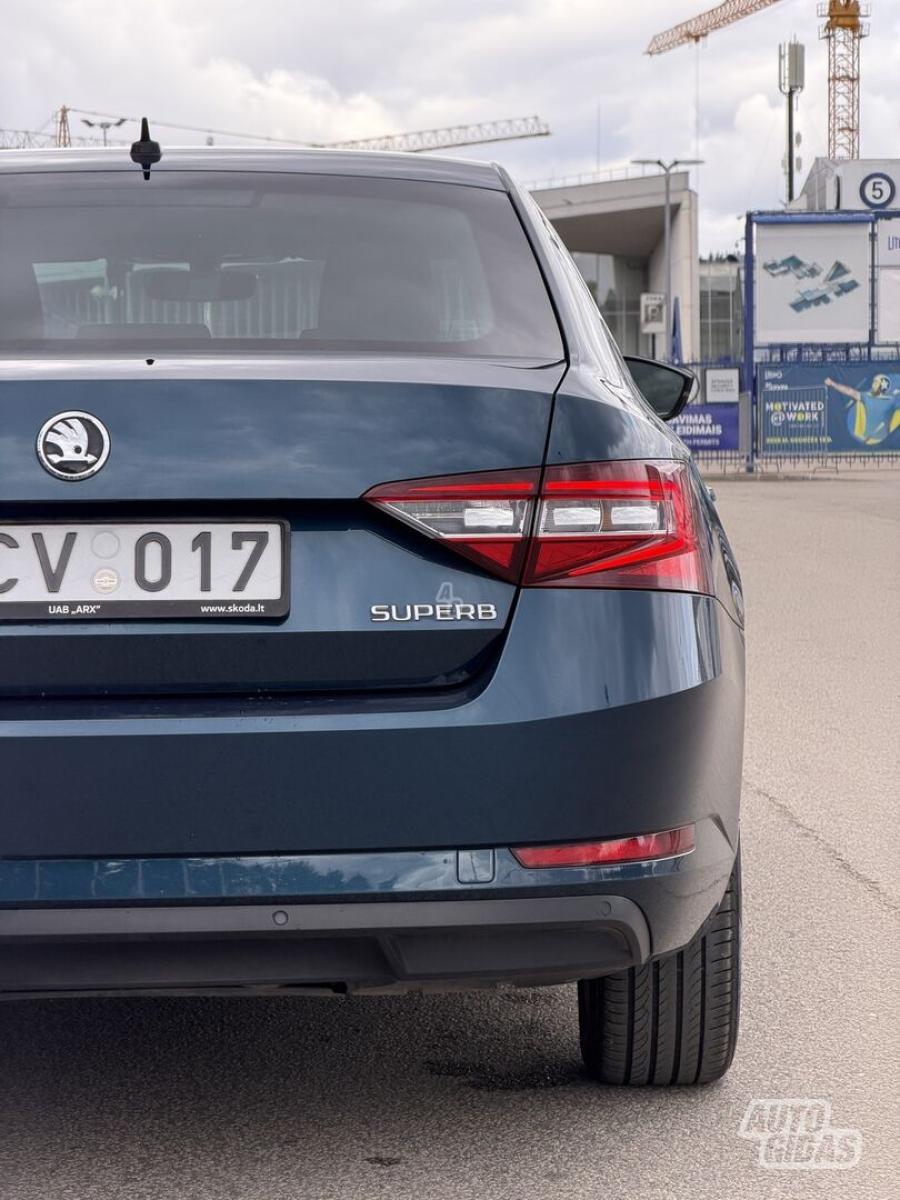 Blue Skoda SuperB 2017 in Vilnius, with an engine capacity of 1.80 L and mileage of 158 thousand km for 14000 €, photo 5 on AUTOMOTO.COM.LV