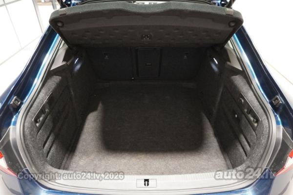 Zils Skoda SuperB 2022 Tallina, ar dzinēja tilpumu 1.50 L un nobraukumu 77 tūkst. km par 21900 €, foto 7 vietnē AUTOMOTO.COM.LV
