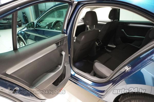 Zils Skoda SuperB 2022 Tallina, ar dzinēja tilpumu 1.50 L un nobraukumu 77 tūkst. km par 21900 €, foto 9 vietnē AUTOMOTO.COM.LV