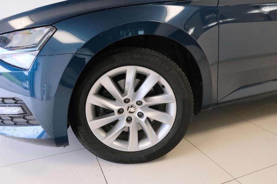 Zils Skoda SuperB 2022 Viļņa, ar dzinēja tilpumu 1.97 L un nobraukumu 96 tūkst. km par 19900 €, foto 30 vietnē AUTOMOTO.COM.LV