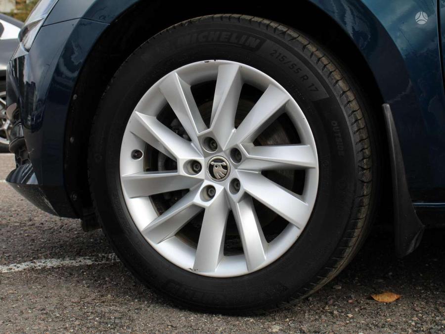 Zils Skoda SuperB 2022 Viļņa, ar dzinēja tilpumu 1.50 L un nobraukumu 89 tūkst. km par 22750 €, foto 21 vietnē AUTOMOTO.COM.LV