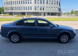 Blue Skoda SuperB 2005 in Riga, with an engine capacity of 1.90 L and mileage of 222 thousand km for 1700 €, photo 5 on AUTOMOTO.COM.LV