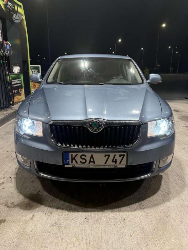 Zils Skoda SuperB 2008 Klaipėda, ar dzinēja tilpumu 1.80 L un nobraukumu 213 tūkst. km par 3200 €, foto 1 vietnē AUTOMOTO.COM.LV