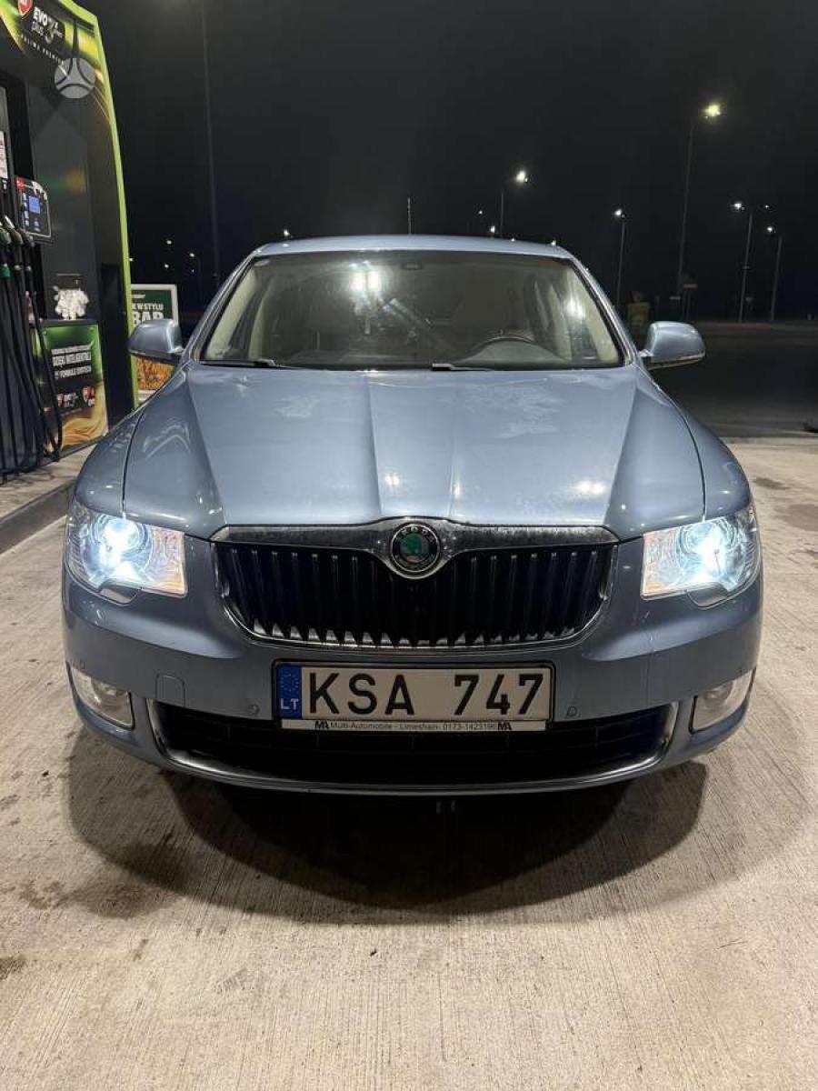 Blue Skoda SuperB 2008 in Klaipeda, with an engine capacity of 1.80 L and mileage of 213 thousand km for 3200 €, photo 1 on AUTOMOTO.COM.LV