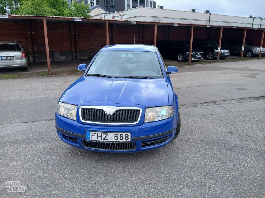 Zils Skoda SuperB 2008 Viļņa, ar dzinēja tilpumu 1.90 L un nobraukumu 331 tūkst. km par 1200 €, foto 7 vietnē AUTOMOTO.COM.LV