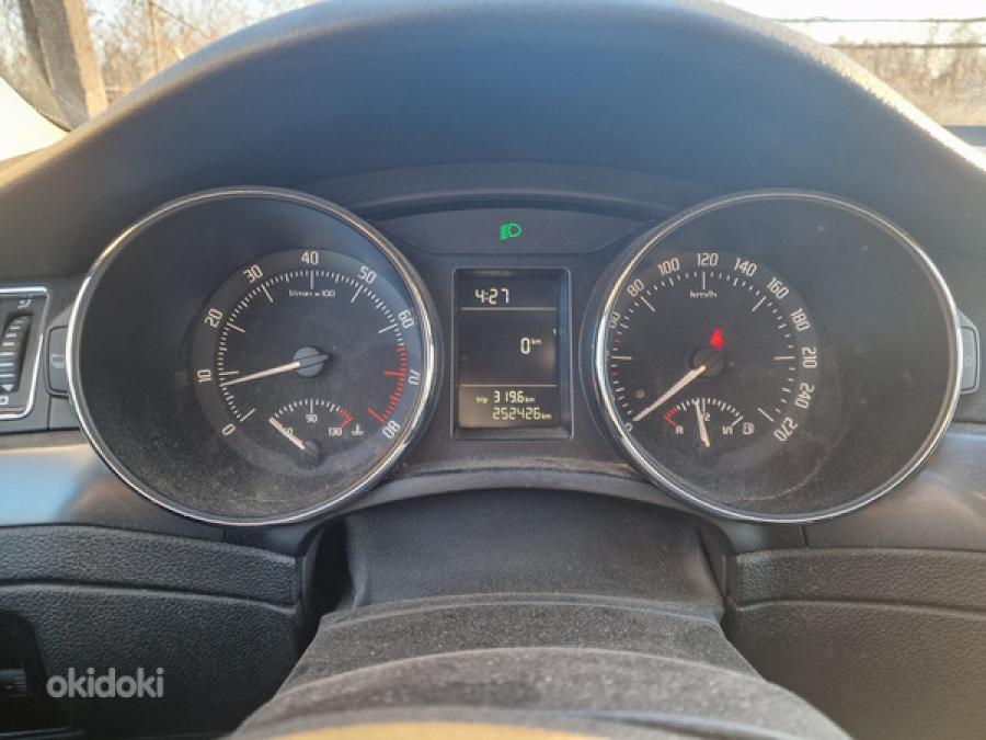 Zils Skoda SuperB 2008 Jehvi, ar dzinēja tilpumu 0.00 L un nobraukumu 252 tūkst. km par 1600 €, foto 3 vietnē AUTOMOTO.COM.LV
