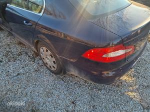 Zils Skoda SuperB 2008 Jehvi, ar dzinēja tilpumu 0.00 L un nobraukumu 252 tūkst. km par 1600 €, foto 16 vietnē AUTOMOTO.COM.LV
