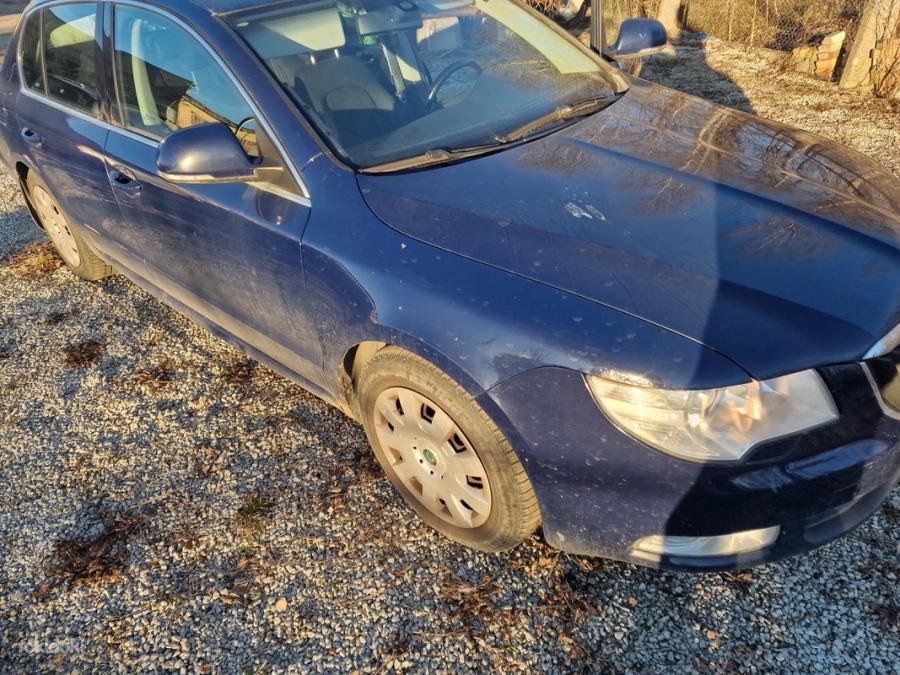 Zils Skoda SuperB 2008 Jehvi, ar dzinēja tilpumu 0.00 L un nobraukumu 252 tūkst. km par 1600 €, foto 25 vietnē AUTOMOTO.COM.LV