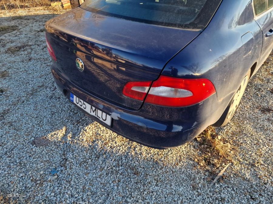 Zils Skoda SuperB 2008 Jehvi, ar dzinēja tilpumu 0.00 L un nobraukumu 252 tūkst. km par 1600 €, foto 27 vietnē AUTOMOTO.COM.LV