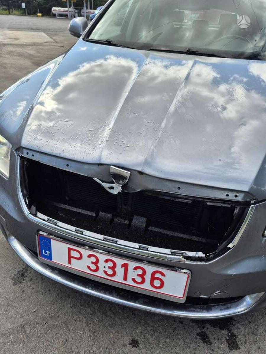Zils Skoda SuperB 2009 Kelmė, ar dzinēja tilpumu 1.80 L un nobraukumu 280 tūkst. km par 2300 €, foto 4 vietnē AUTOMOTO.COM.LV