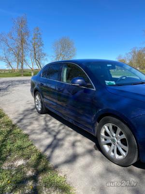 Zils Skoda SuperB 2009 Tallina, ar dzinēja tilpumu 2.00 L un nobraukumu 312 tūkst. km par 1800 €, foto 5 vietnē AUTOMOTO.COM.LV