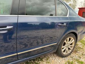 Zils Skoda SuperB 2009 Tallina, ar dzinēja tilpumu 2.00 L un nobraukumu 312 tūkst. km par 1800 €, foto 7 vietnē AUTOMOTO.COM.LV
